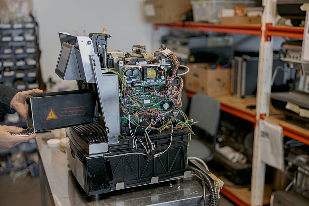 Commercial coffee machine service plans for offices: Pros and cons ...